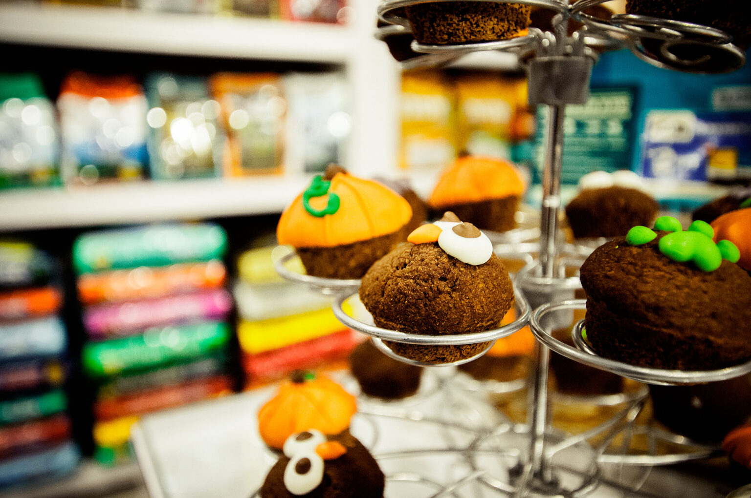 Dog & Cat Treats Bakery | Bone & Biscuit Co.