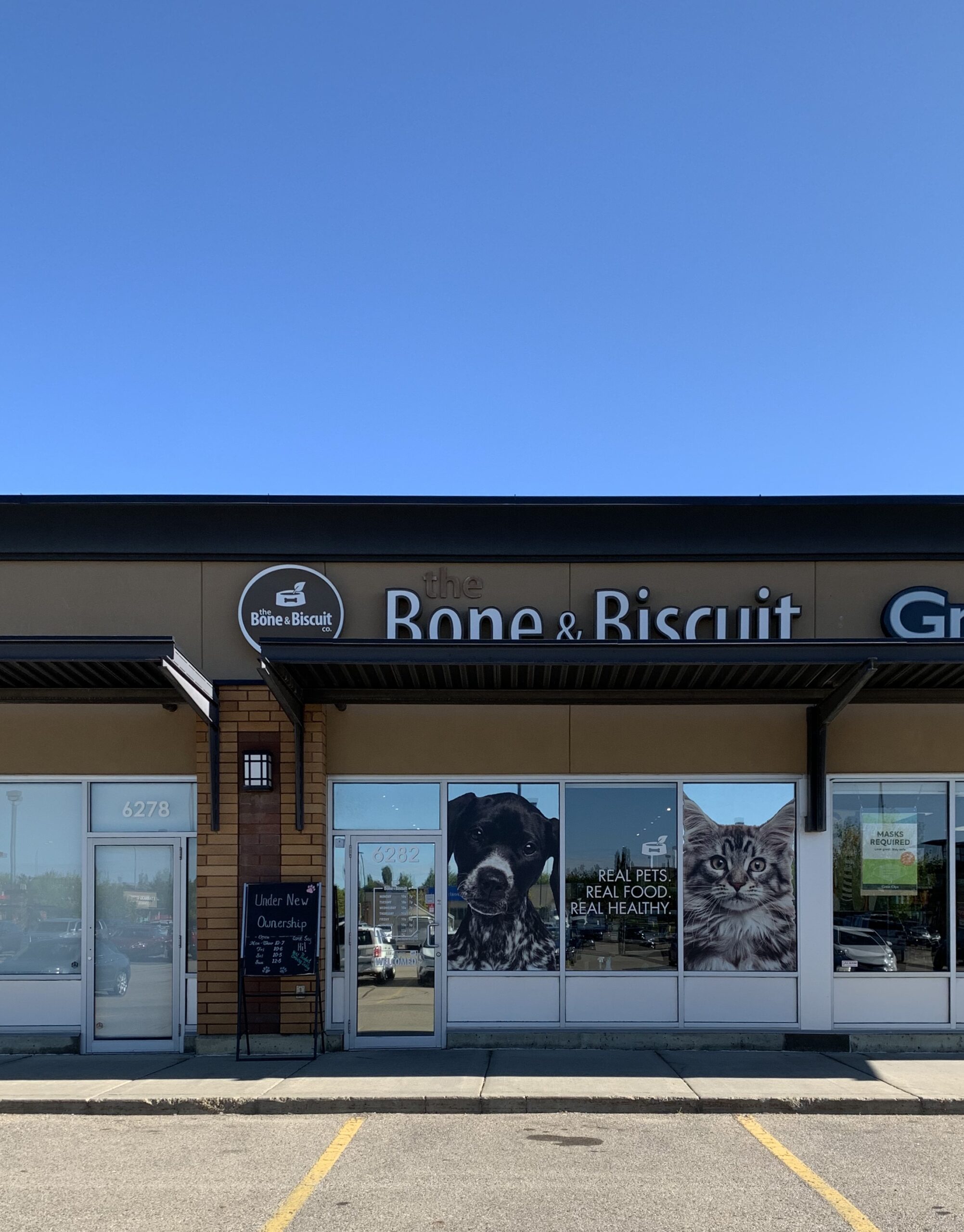 Pet Stores Edmonton Shopping Guide | The Bone & Biscuit